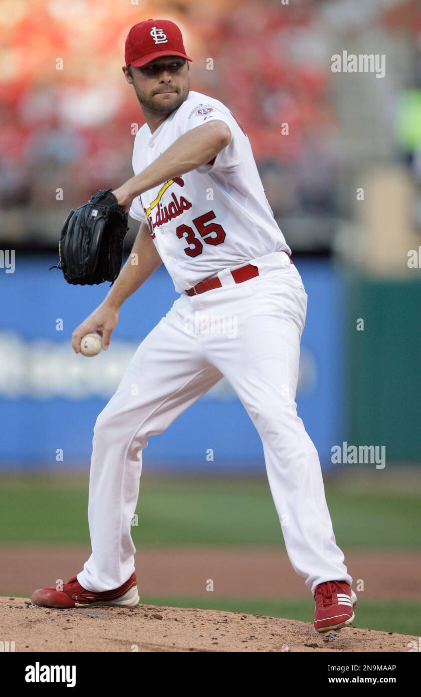 St. Louis Cardinals starting pitcher Jake Westbrook (35) pitches in a ...