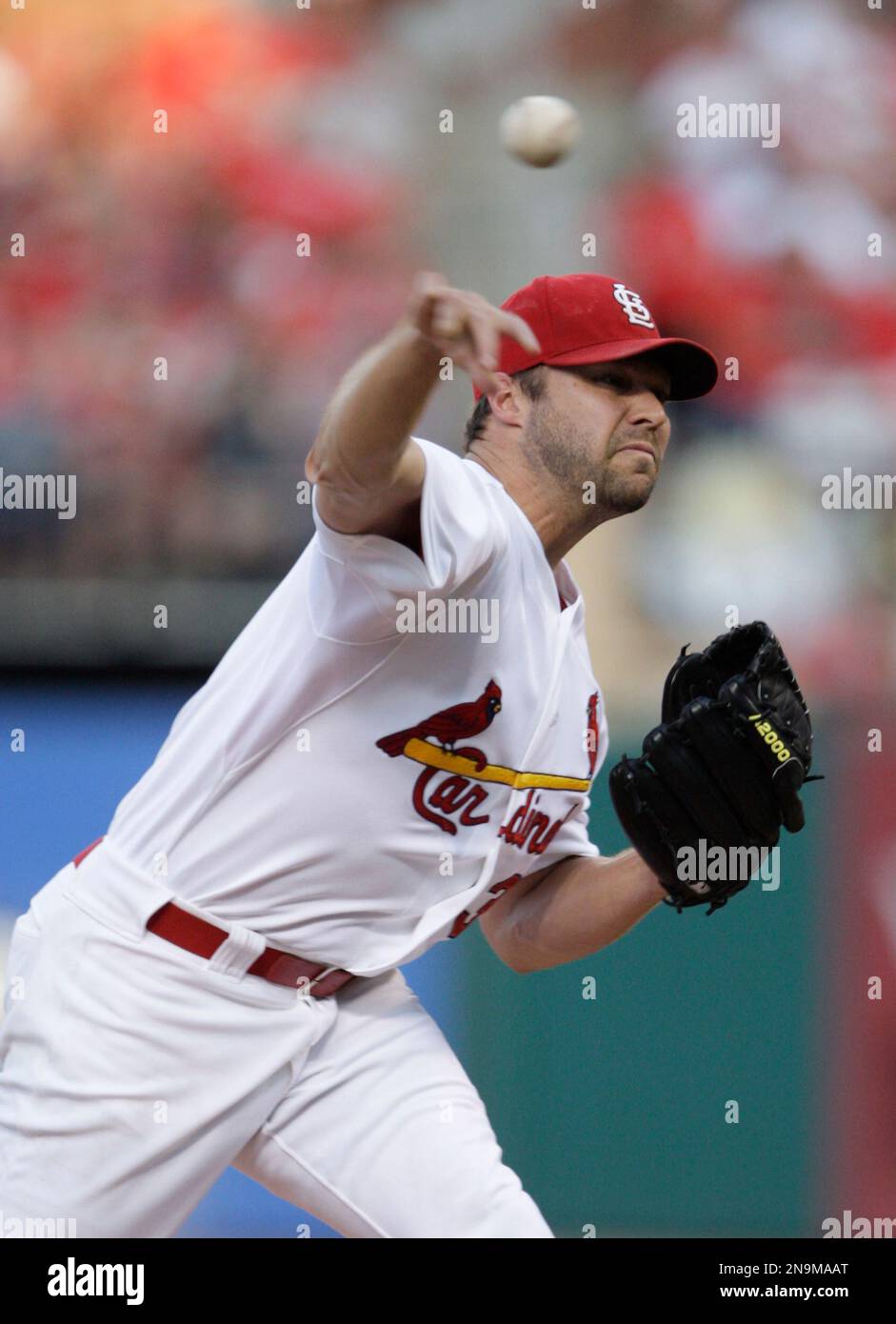 St. Louis Cardinals starting pitcher Jake Westbrook (35) pitches in a ...