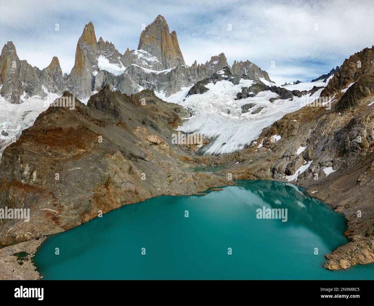 Aerial view of the stunning Laguna de los Tres with its turquoise ...