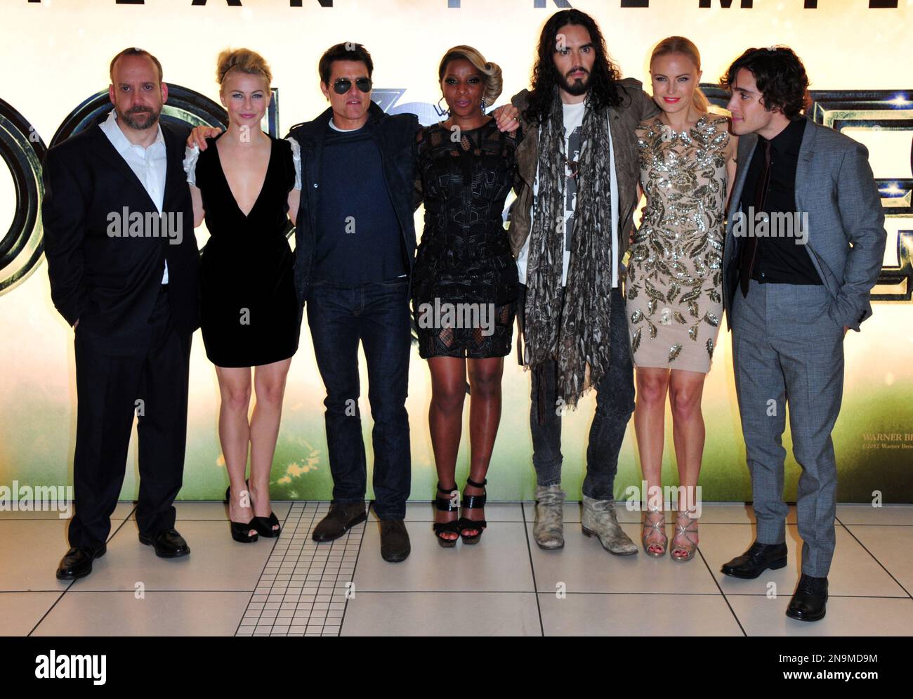 Paul Giamatti, Julianna Hough, Tom Cruise, Mary J Blige, Russell Brand ...