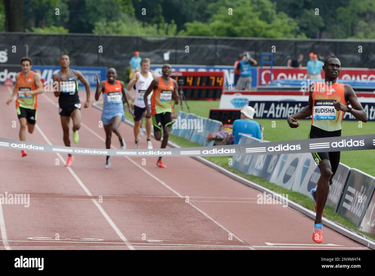 David Rudisha, right, of Kenya, wins the men's 800 meters at the Adidas ...