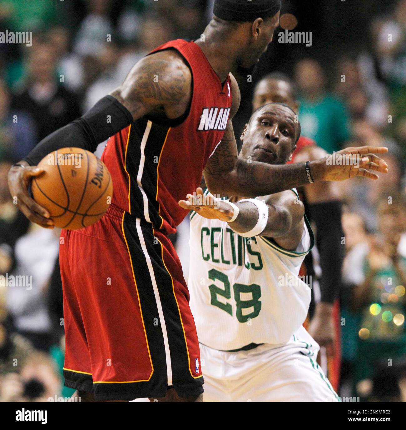 Boston Celtics forward Mickael Pietrus (28) defends against Miami Heat ...