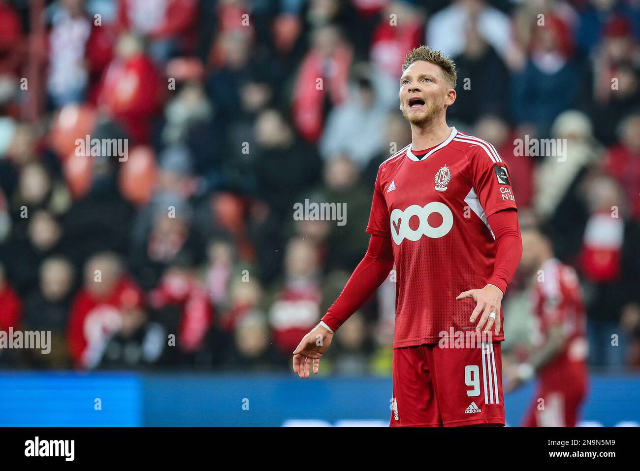 Standard's Renaud Emond reacts during a soccer match between Standard ...