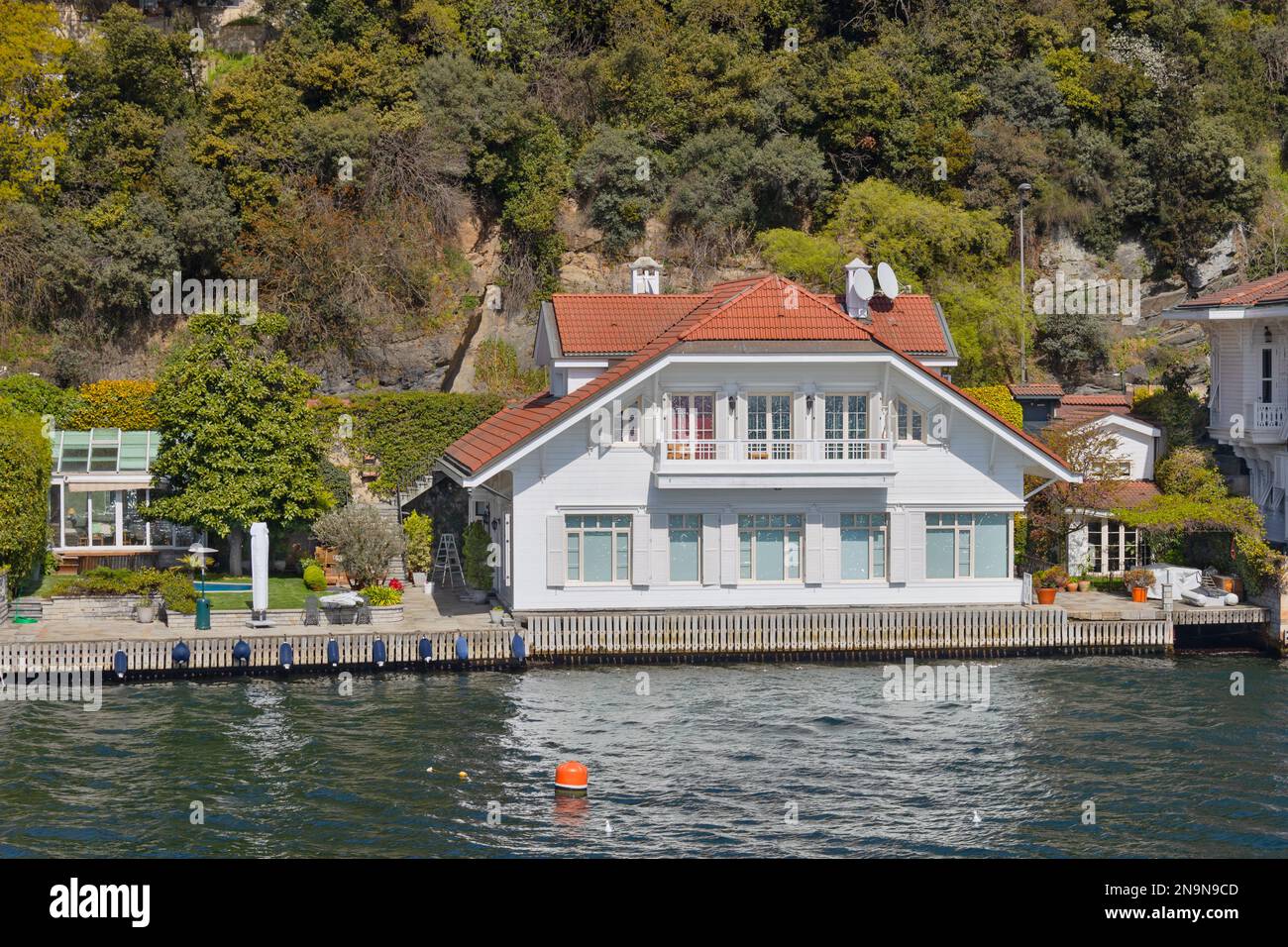 Beautiful architecture on the Bosphorus strait rich houses in Turkey ...