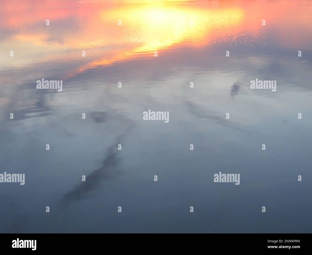 Sunlight reflected on water, natural texture Stock Photo - Alamy