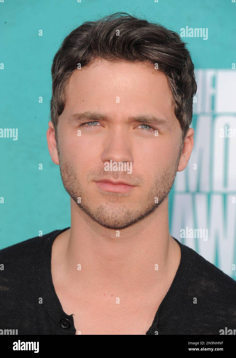 Stephen Lunsford arrives at the MTV Movie Awards on Sunday, June 3 ...