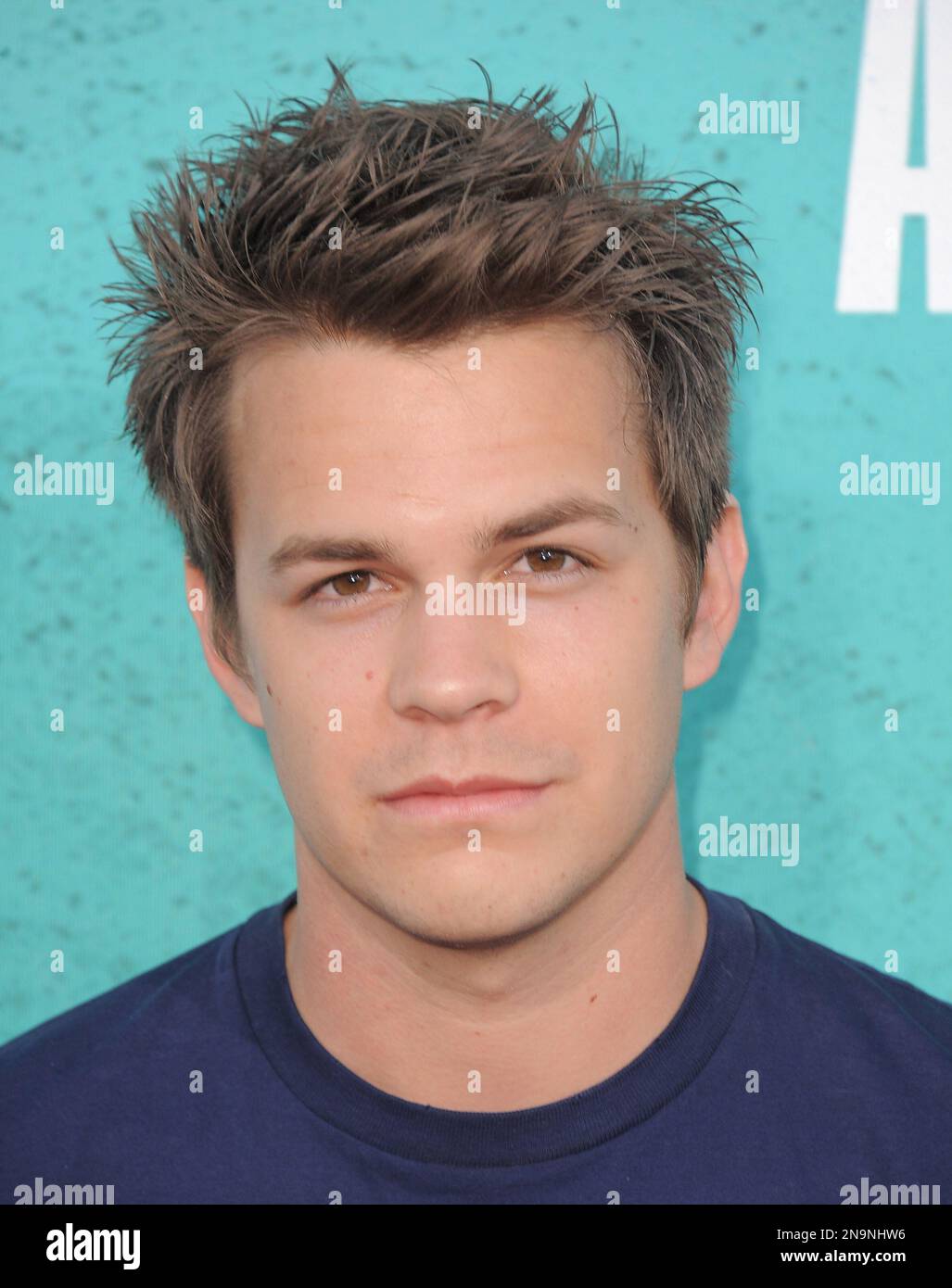 Johnny Simmons arrives at the MTV Movie Awards on Sunday, June 3, 2012 ...