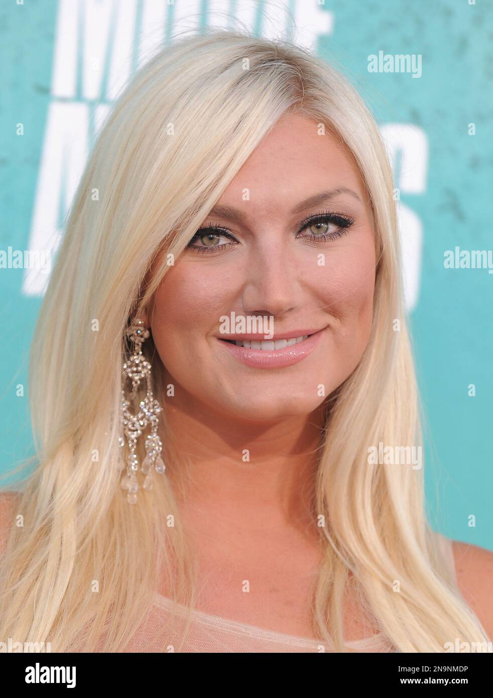 Brooke Hogan arrives at the MTV Movie Awards on Sunday, June 3, 2012 in ...