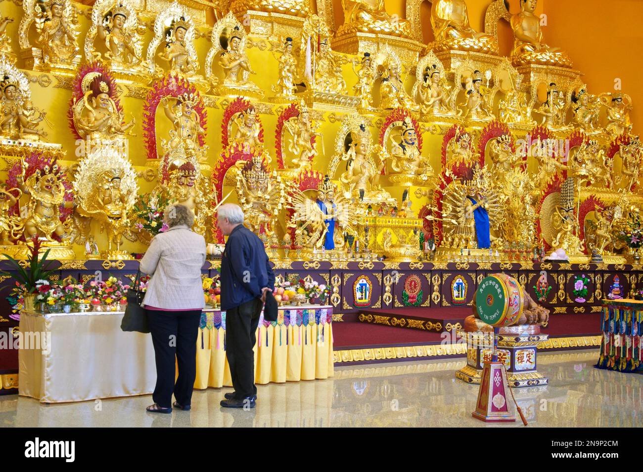 Gold coloured building hi-res stock photography and images - Alamy