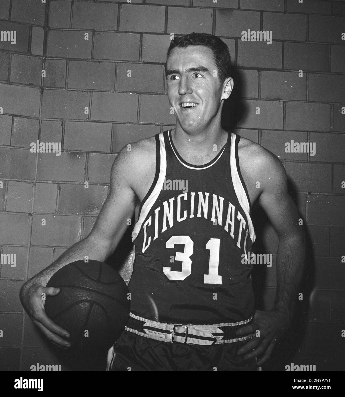 FILE - This Oct. 29, 1960 file photo shows Cincinnati Royals basketball ...
