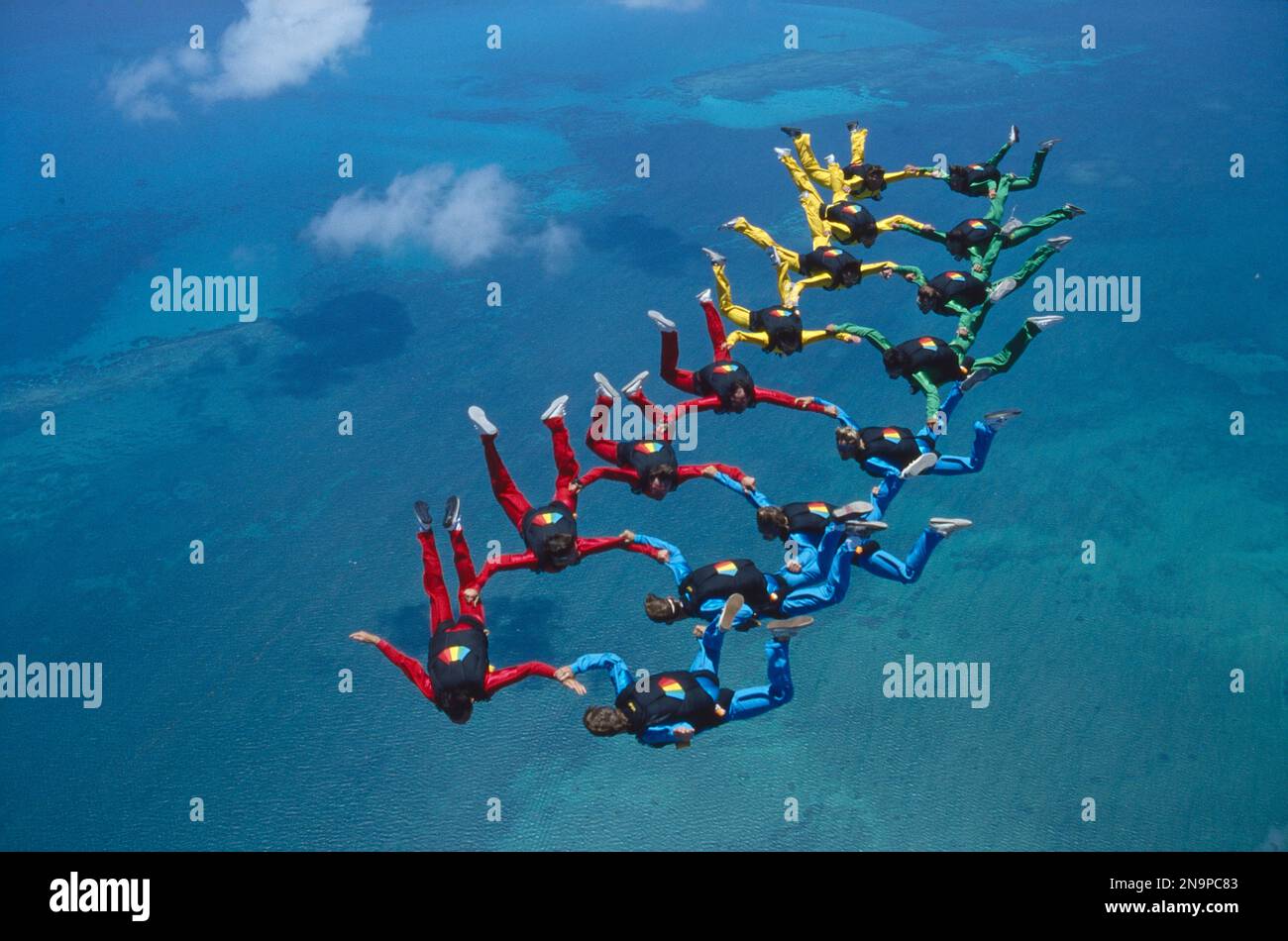 Skydiving in a group formation Stock Photo - Alamy