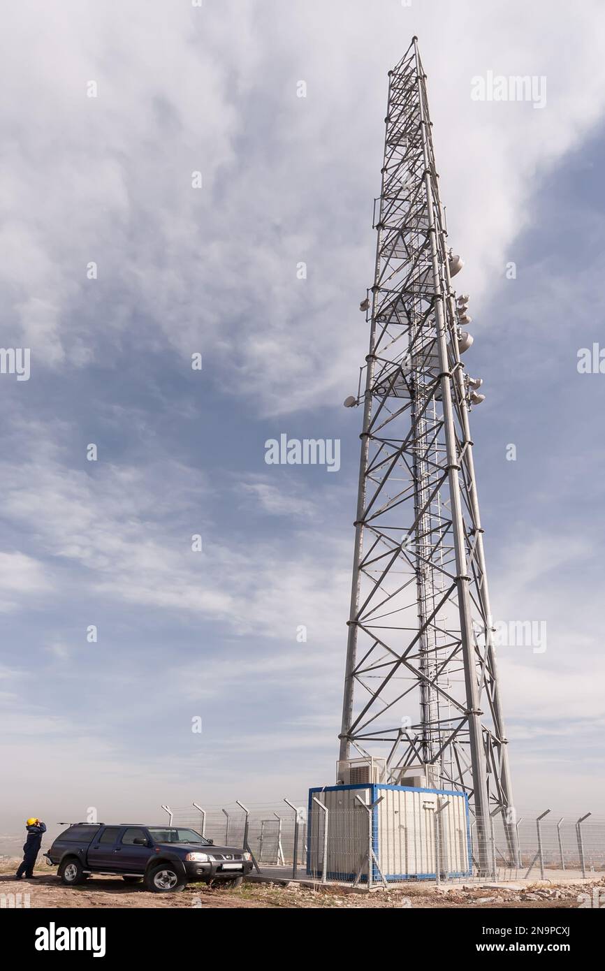 Controlling base hi-res stock photography and images - Alamy