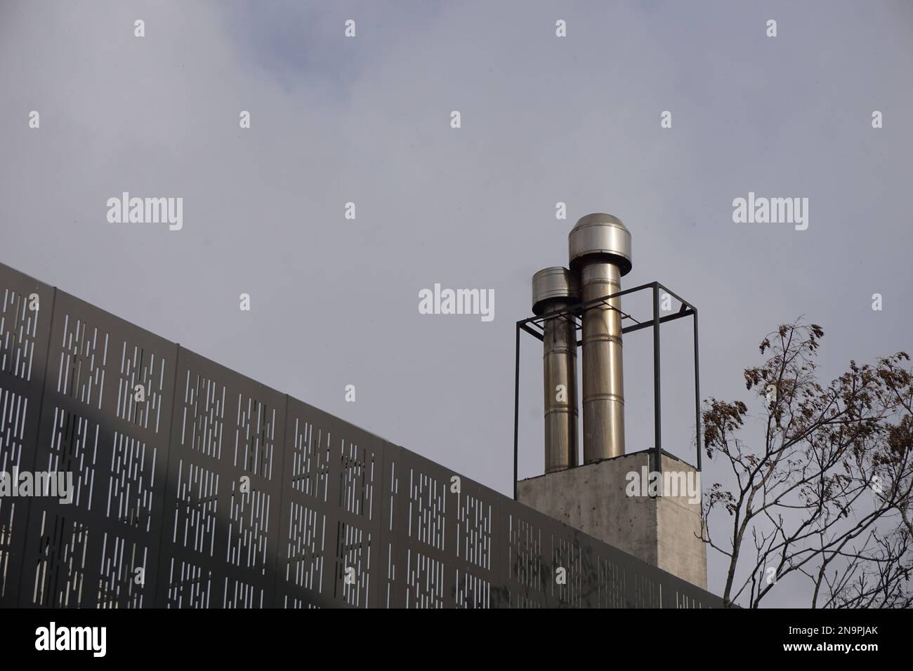Big factory grey industrial building hi-res stock photography and ...