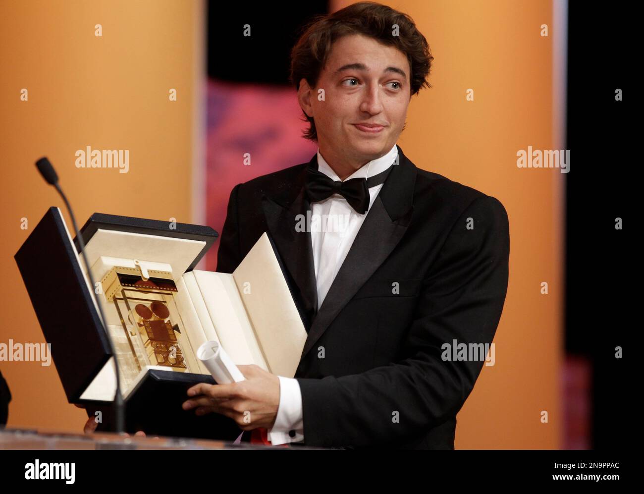 Benh Zeitlin poses with the Camera d'Or award for Beasts of the ...