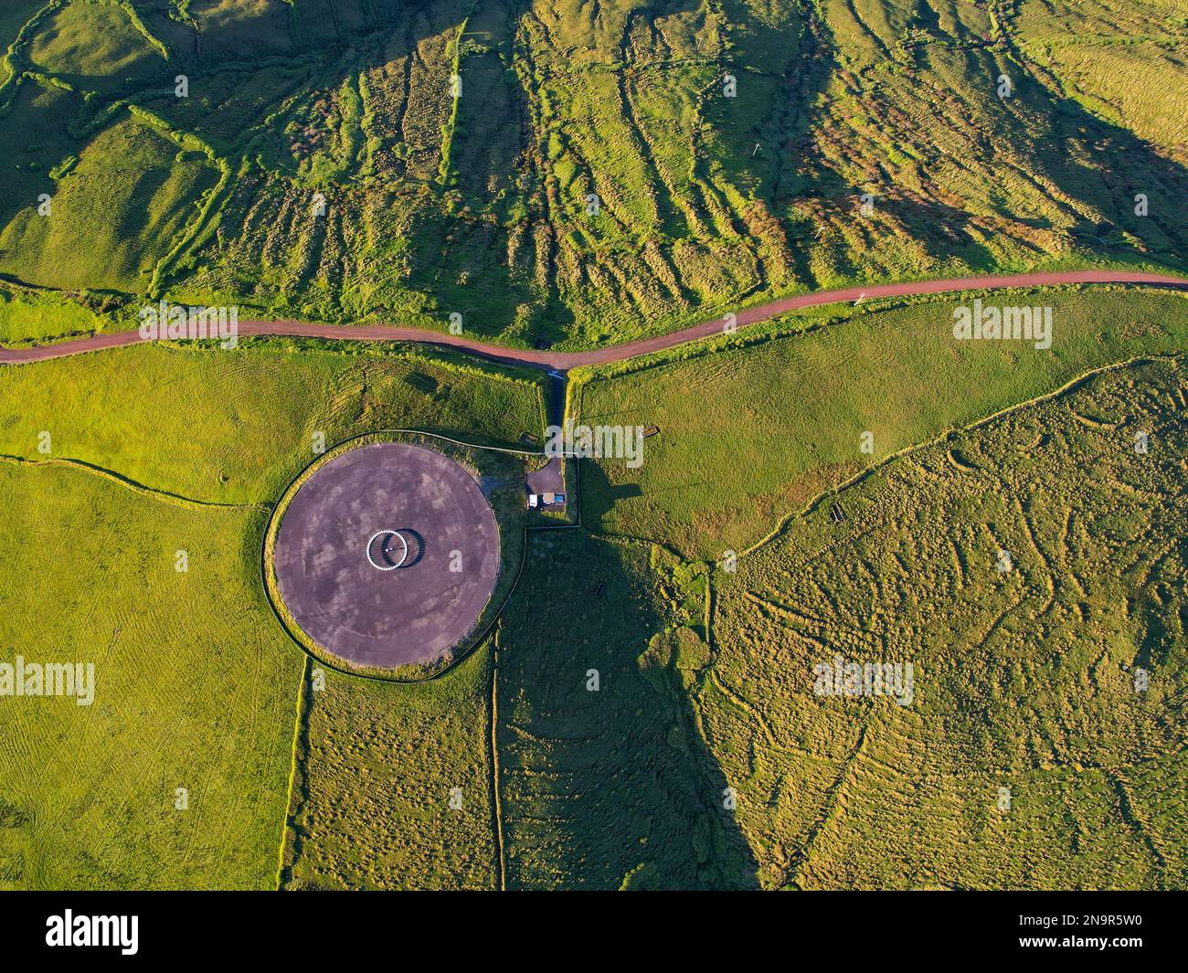 Narrow base hi-res stock photography and images - Alamy