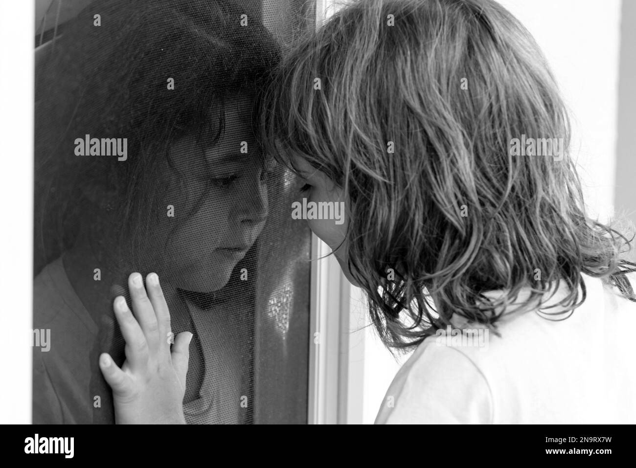 Cute kids in love. Lovely child couple. Girl with boy Stock Photo - Alamy