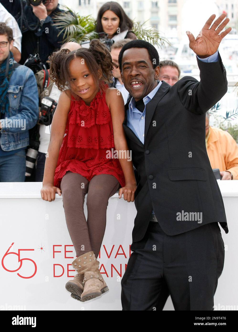 Actors Quvenzhane Wallis, left and Dwight Henry pose during a photo ...