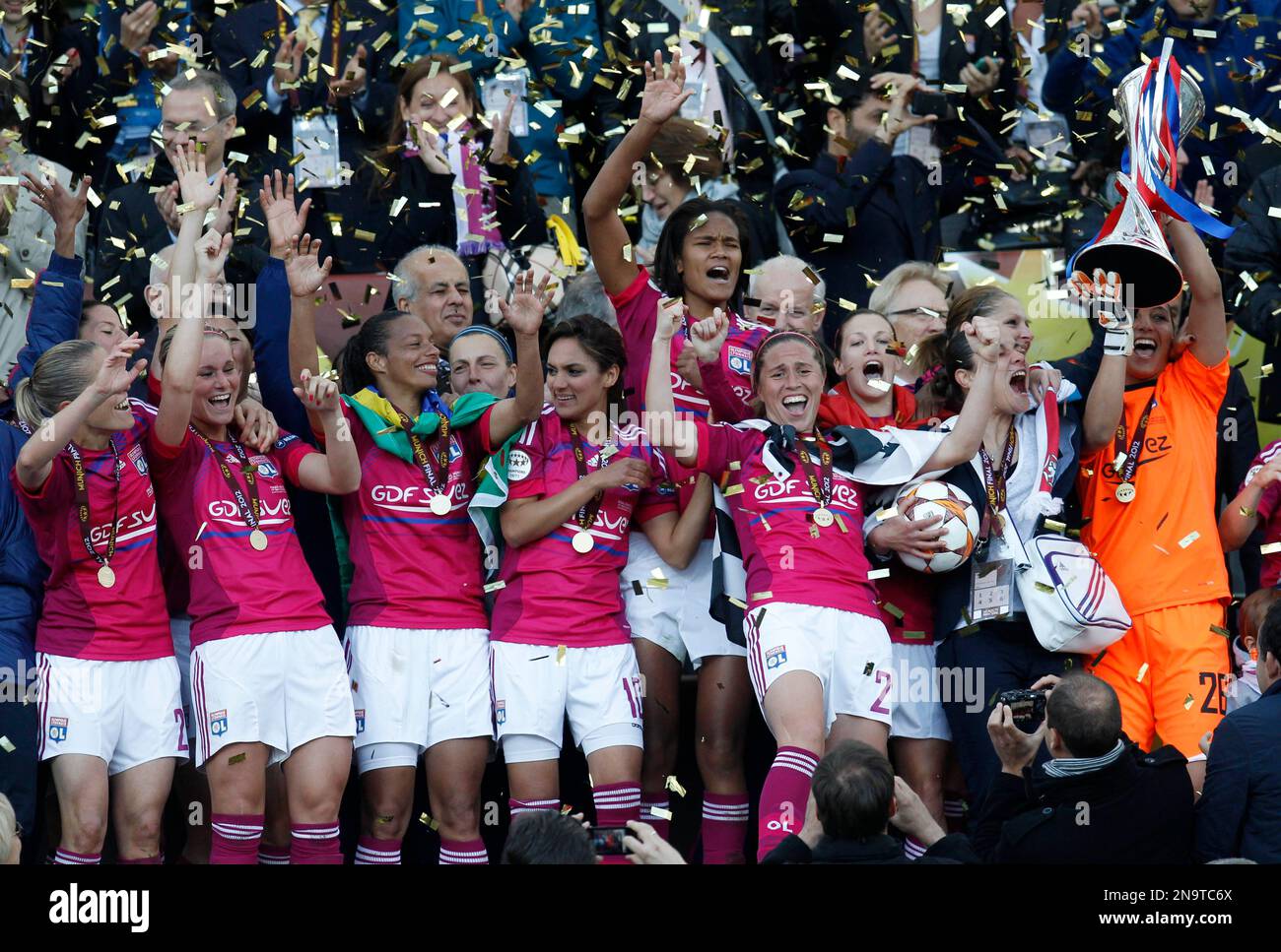 Lyon players celebrate with the trophy after winning 2-0 in the Women's ...