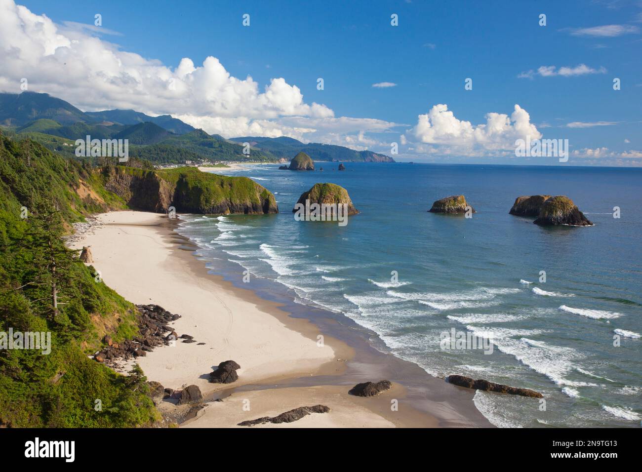 Crescent Beach looking south to Haystack Rock, Ecola State Park, Oregon ...