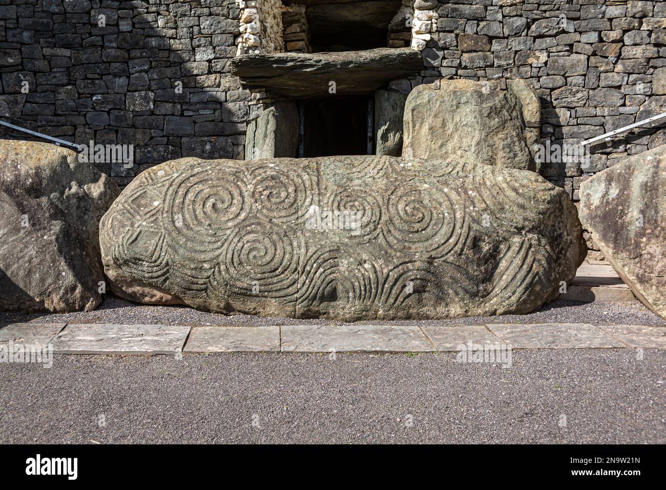 Kerbstone hi-res stock photography and images - Alamy