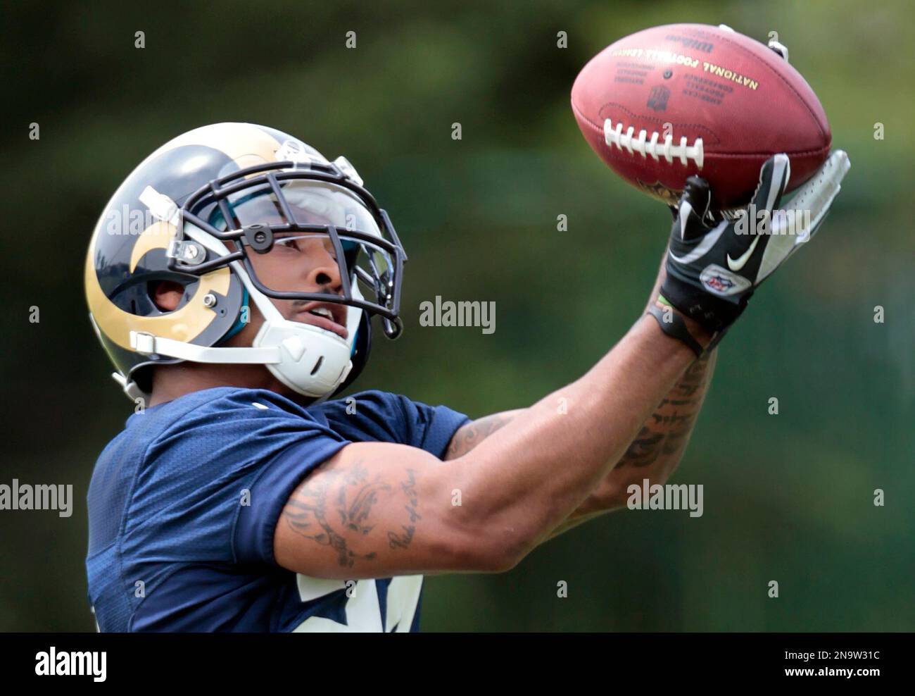 St. Louis Rams running back Isaiah Pead catches a pass during the NFL ...