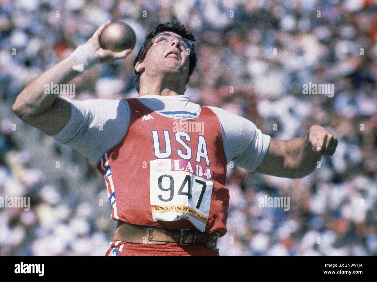 America's Augie Wolf completes in the qualifying round of the Men's ...