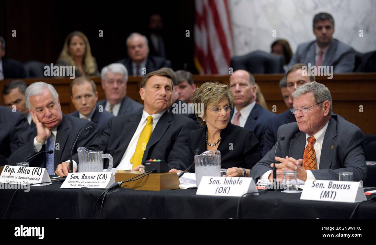 Rep nick rahall hi-res stock photography and images - Alamy