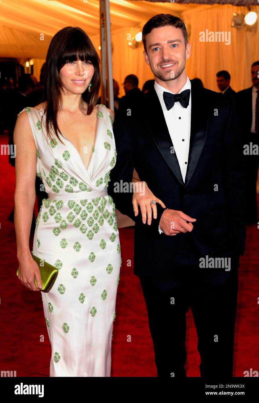 Jessica Biel, left, and Justin Timberlake arrive at the Metropolitan ...