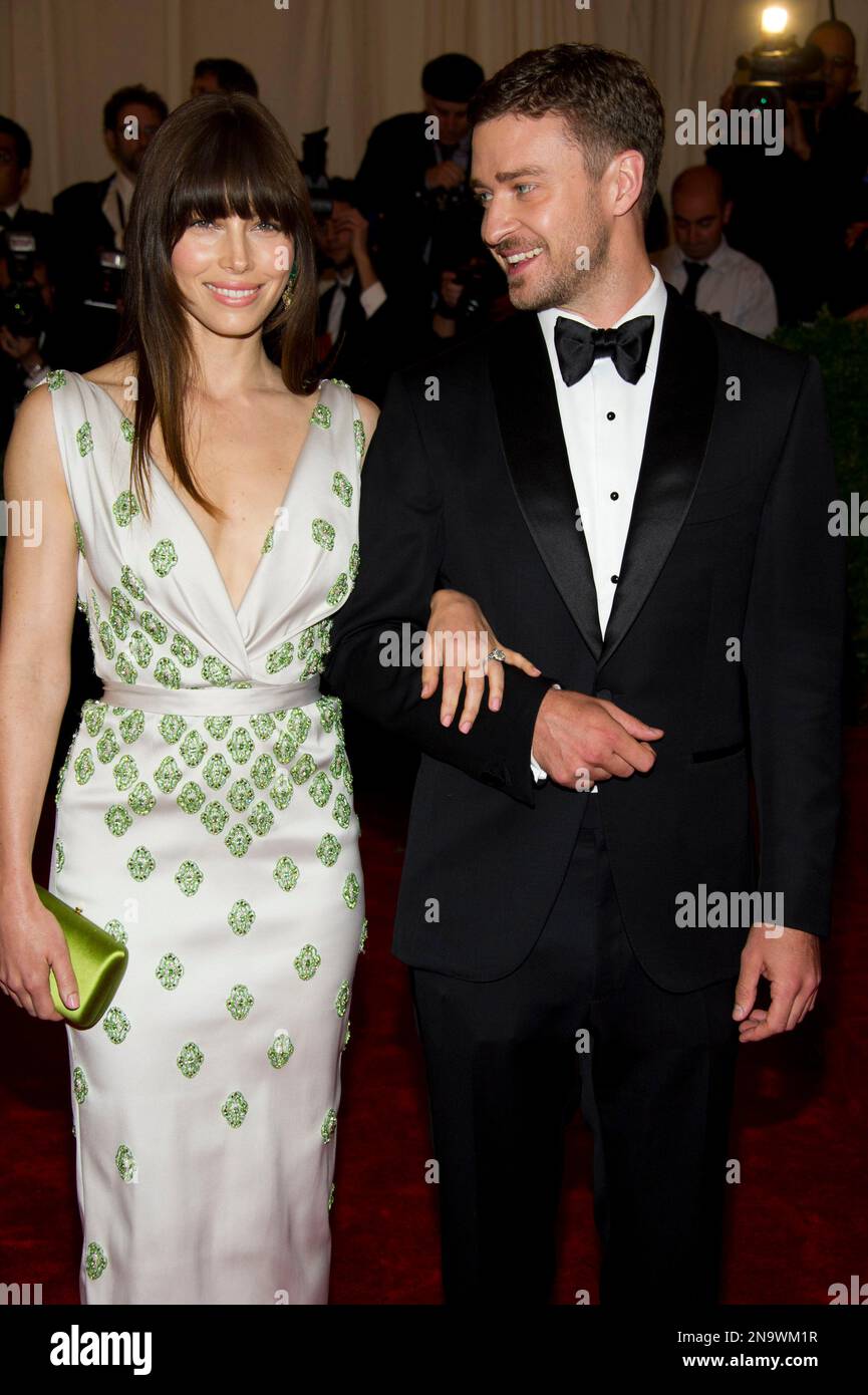 Jessica Biel and Justin Timberlake arrive at the Metropolitan Museum of ...