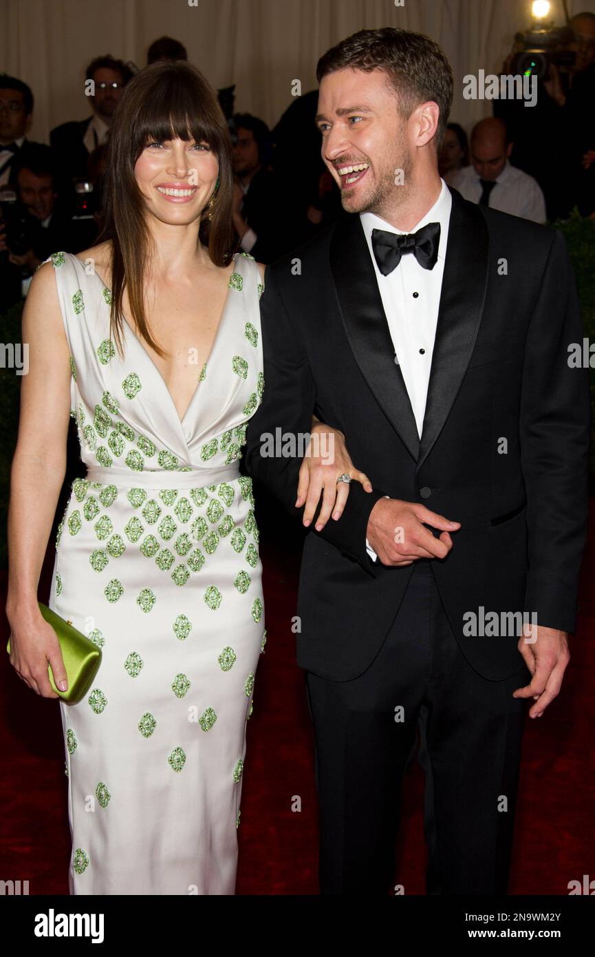Jessica Biel and Justin Timberlake arrive at the Metropolitan Museum of ...