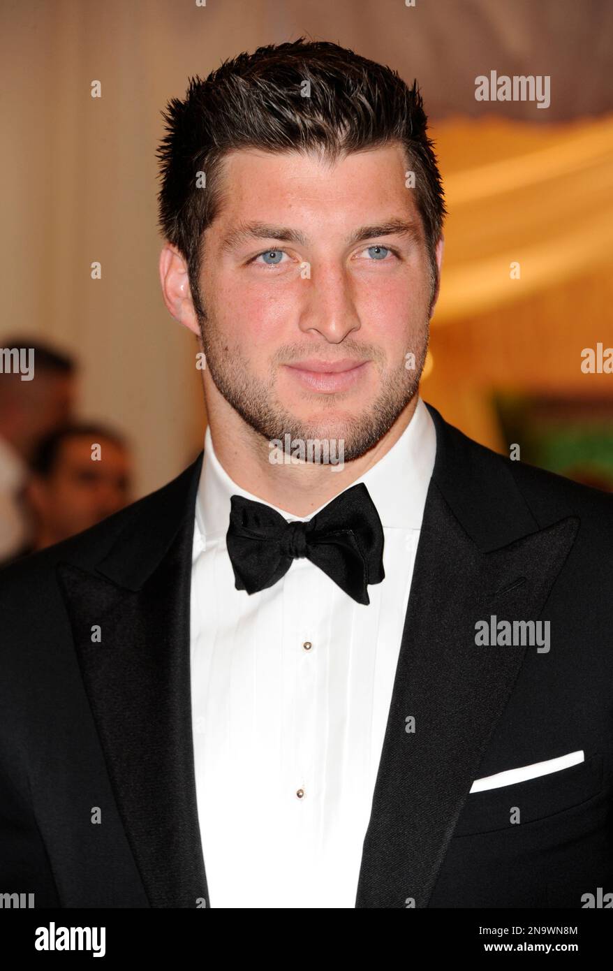 Tim Tebow arrives at the Metropolitan Museum of Art Costume Institute ...