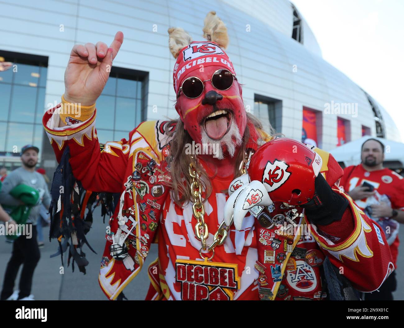Glendale, United States. 12th Feb, 2023. A Kansas City Chiefs fan in ...