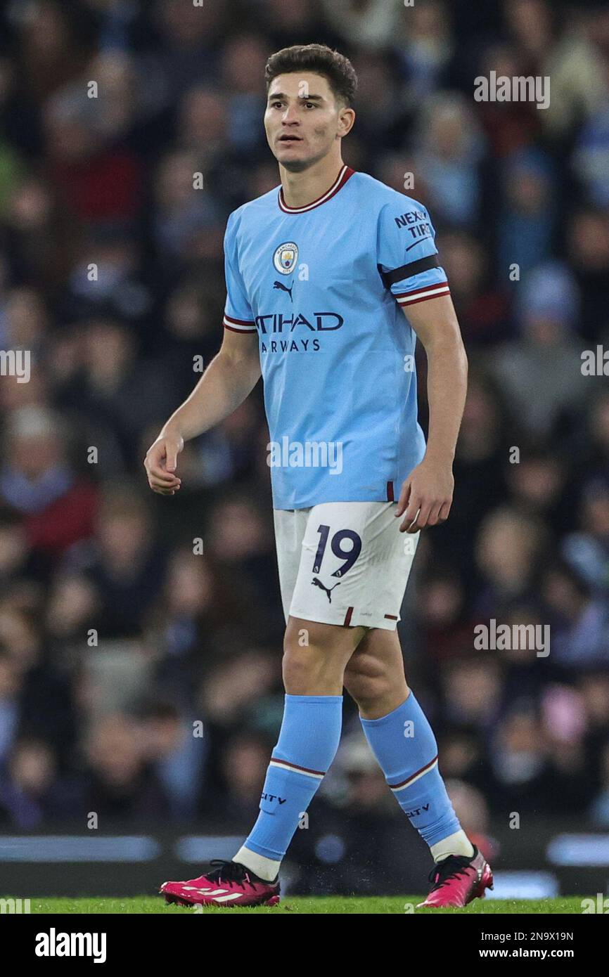 Julián Álvarez #19 of Manchester City during the Premier League match ...