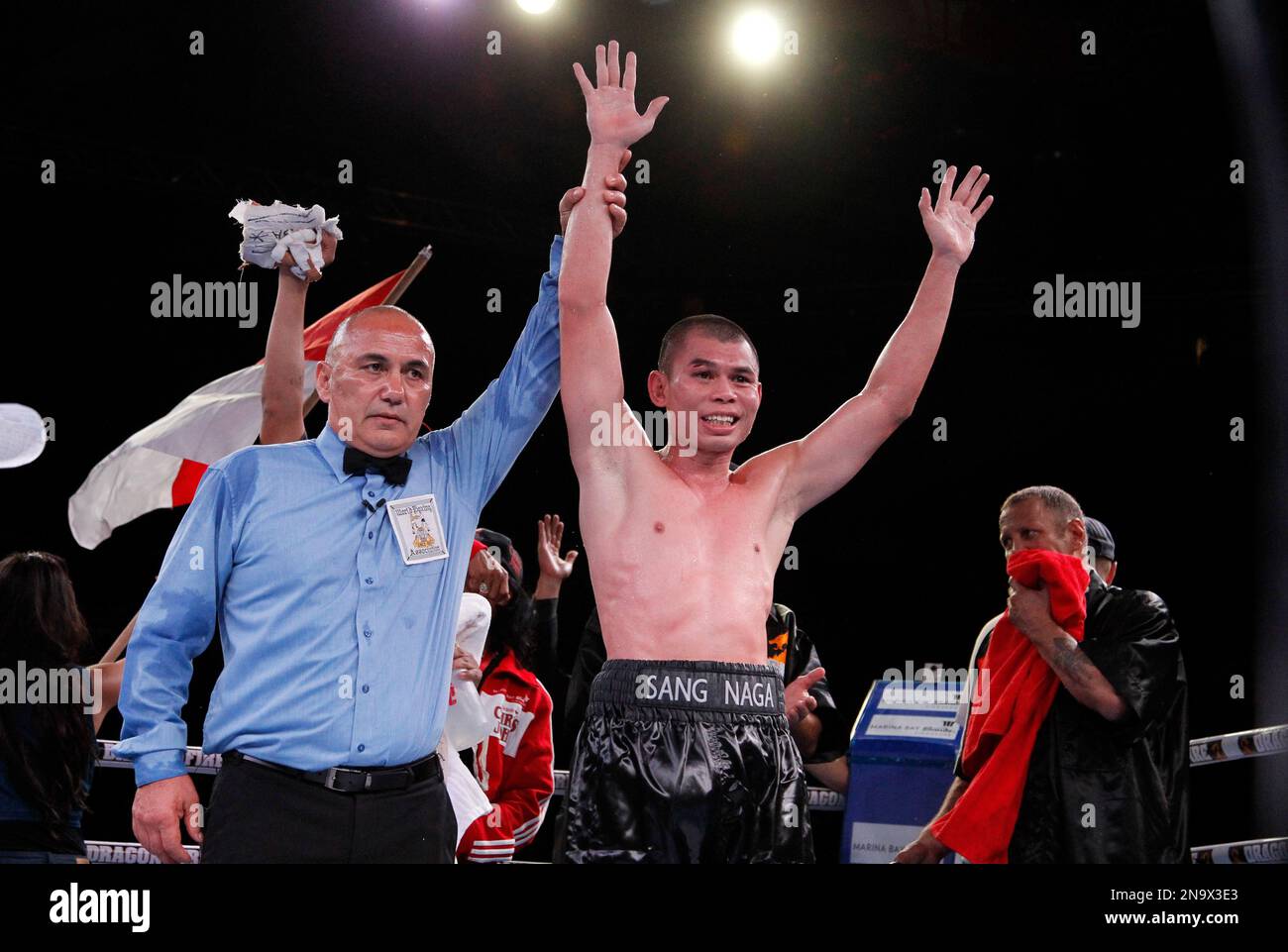 Indonesia's Chris John celebrates after winning the WBA Super World ...