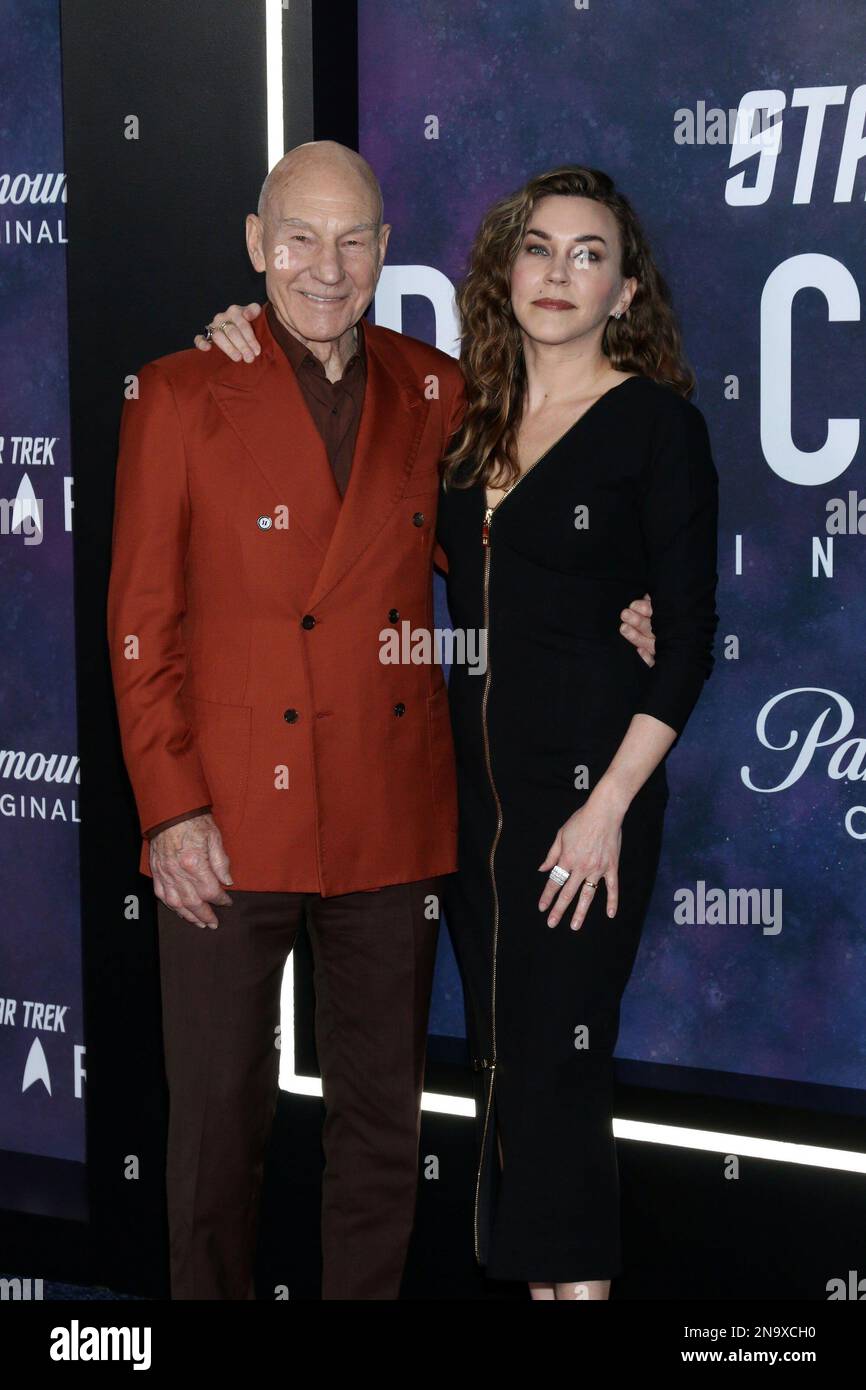 Los Angeles, CA. 9th Feb, 2023. Sir Patrick Stewart, Sunny Ozell at ...