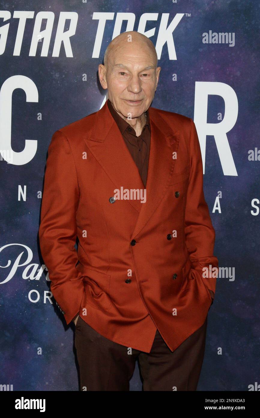Sir patrick stewart star trek picard hi-res stock photography and ...