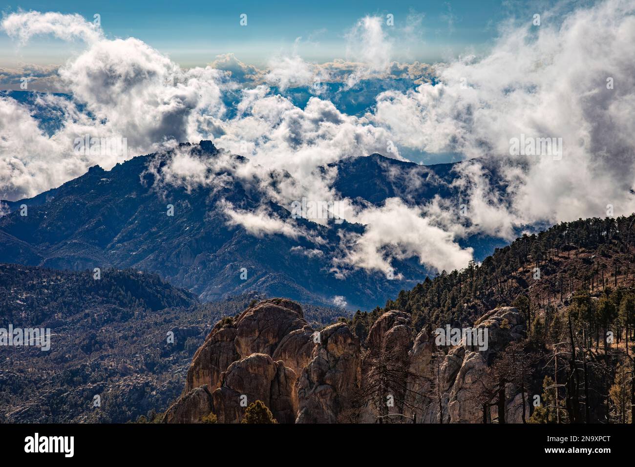 Panoramic view desert mountains hi-res stock photography and images - Alamy