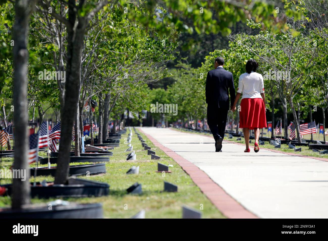 President Barack Obama and first lady Michelle Obama visit Warriors ...