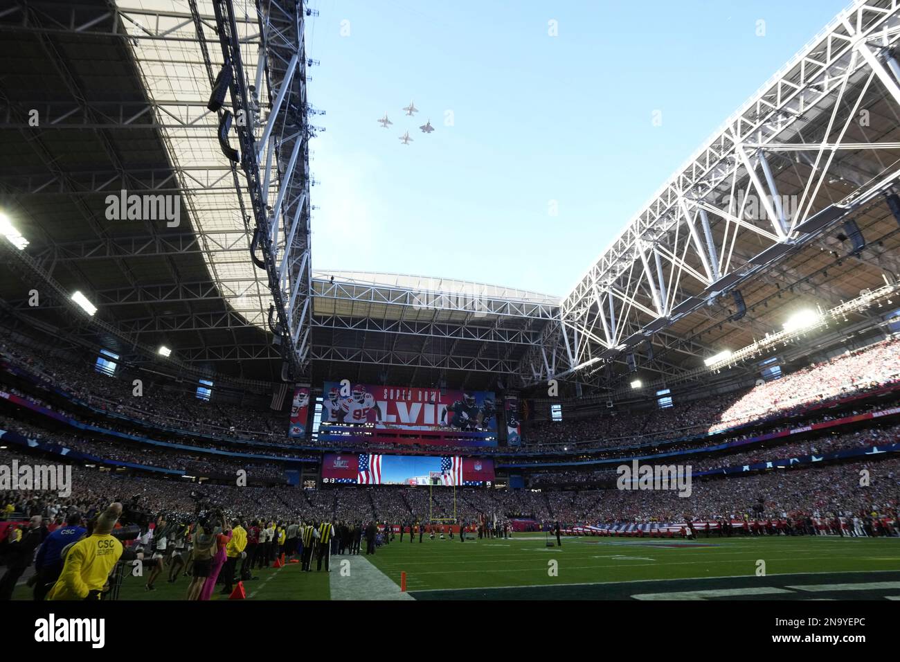 The first all-female piloted military flyover, commemorating 50 years ...