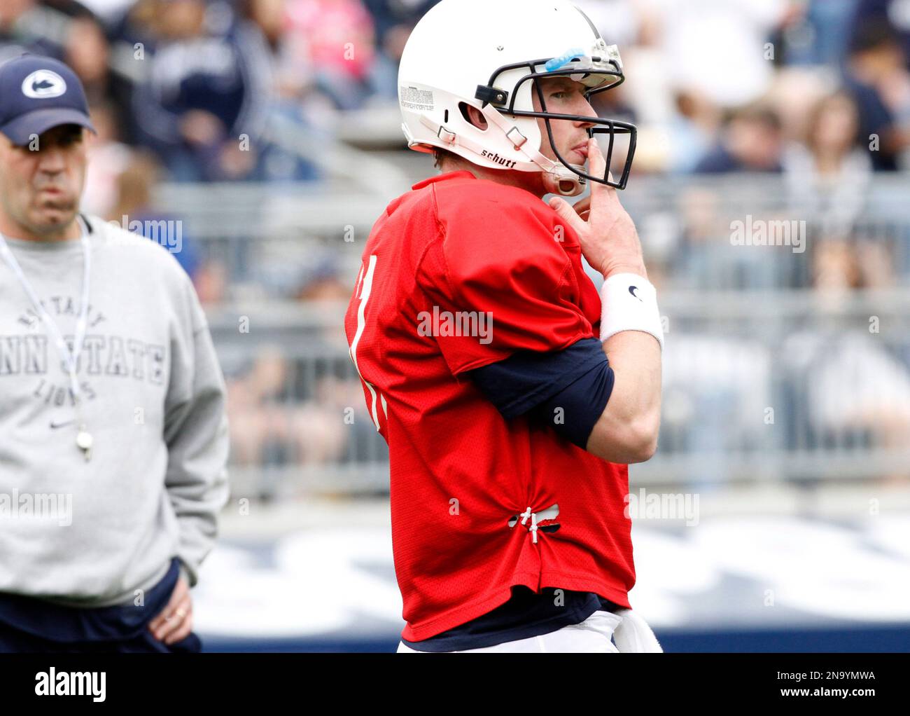 Penn State quarterback Matthew McGloin (11) during the NCAA football ...
