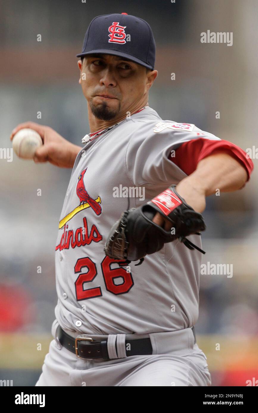 St. Louis Cardinals pitcher Kyle Lohse throws in the first inning of a ...