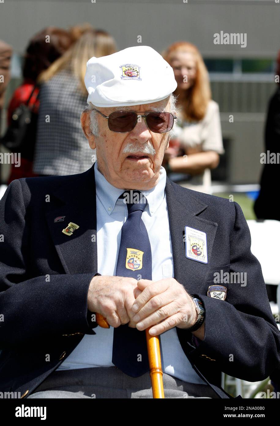 Surviving Doolittle Raider Edward J. Saylor at the National Museum of ...