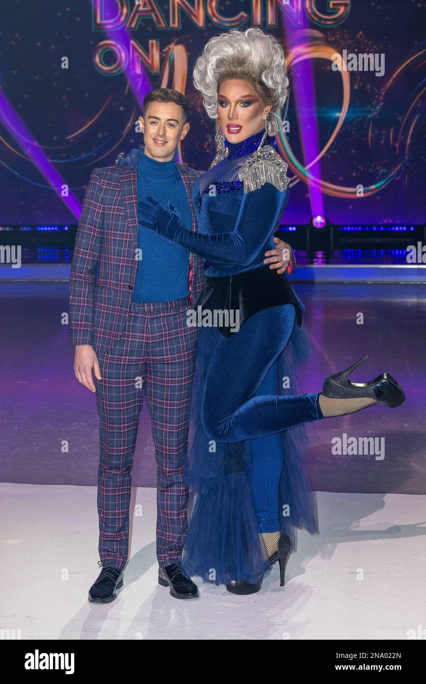 Colin dancing on ice hi-res stock photography and images - Alamy