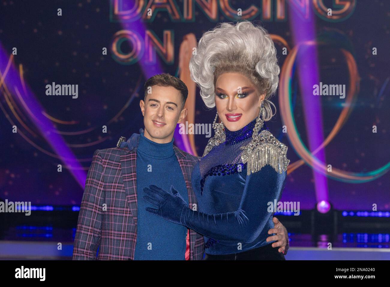 Colin dancing on ice hi-res stock photography and images - Alamy