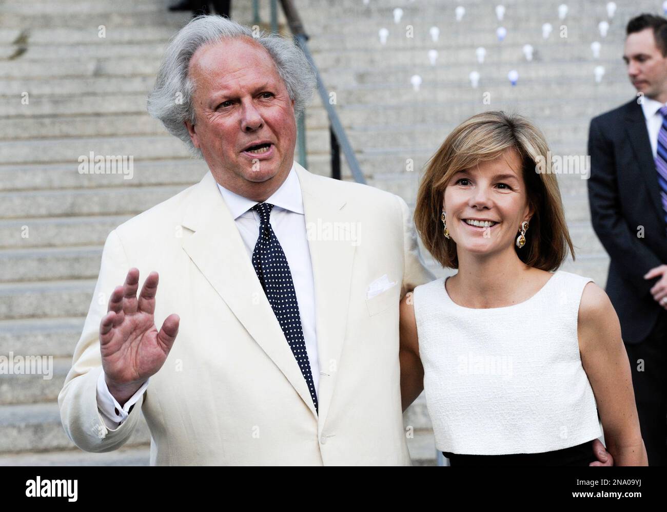Vanity Fair editor Graydon Carter and wife Anna Scott attend the Vanity ...