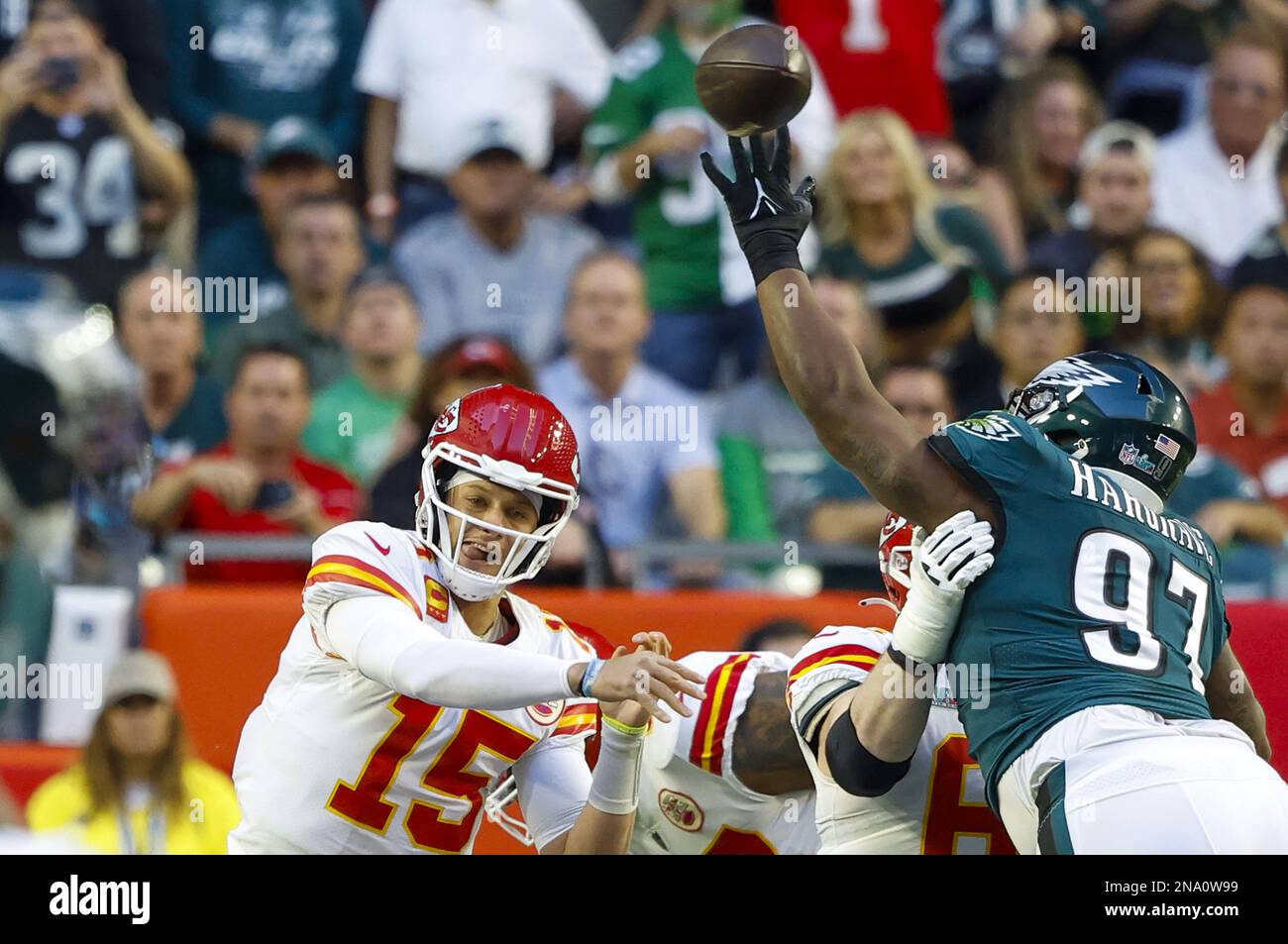Philadelphia eagles defensive tackle hi-res stock photography and ...