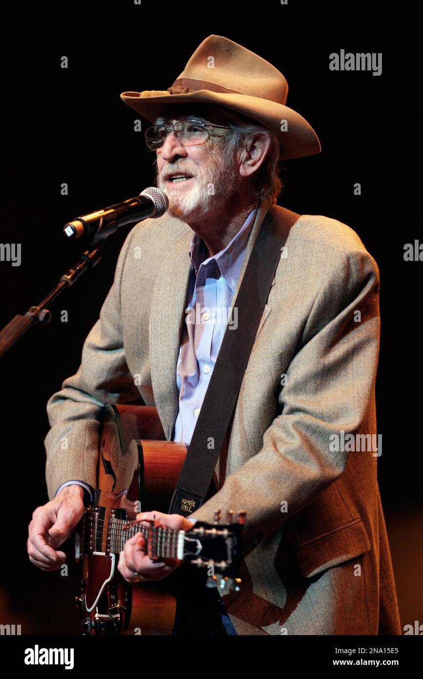 Don Williams performs during the All for the Hall concert on Tuesday ...