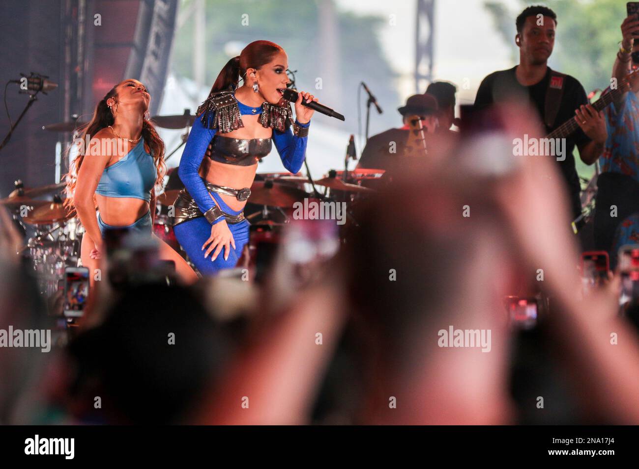 PR - Curitiba - 02/12/2023 - CURITIBA, SHOW ENSAIOS DA ANITTA - Singer ...