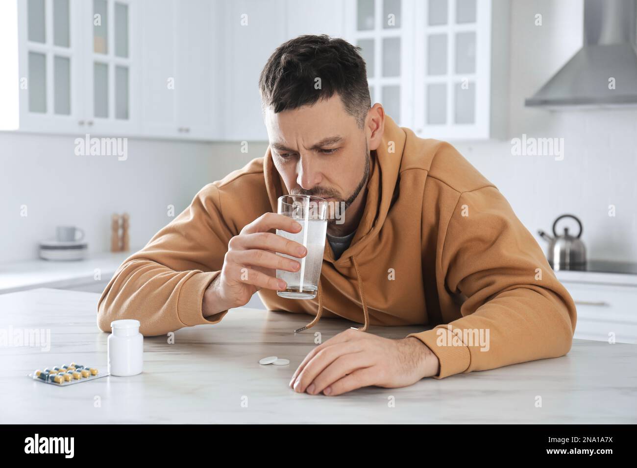 Kitchen hangover hi-res stock photography and images - Alamy
