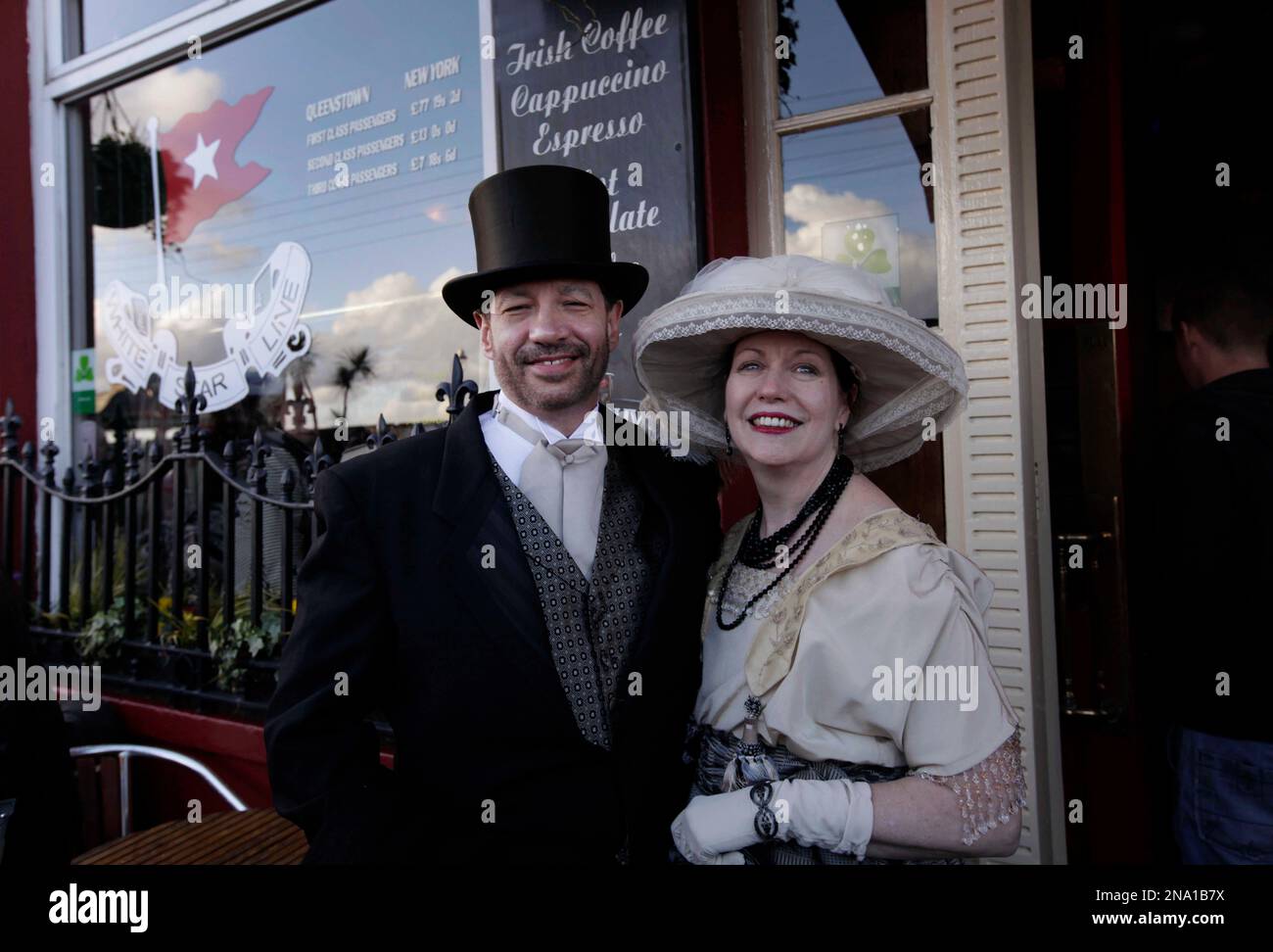 Mary Beth Crocker, right, and her husband Tom Dearing from Newport Ky ...